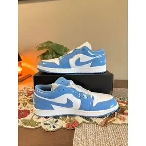Jordan | Shoes | Jordan Low Se White Legend Blue University Unc Patent ...